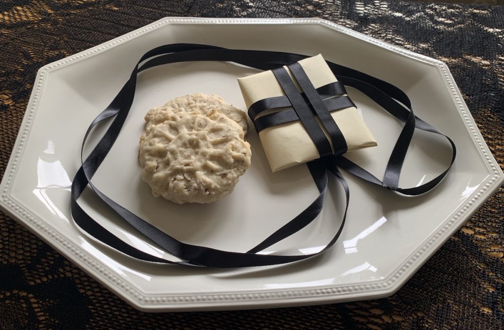 Of Shortbread and Cannibalism - Rowan Ash Artistry